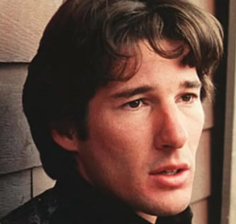 2024最新！有村架純の歴代彼氏15人まとめ！ジャニーズが多い？共演作も | Cranq